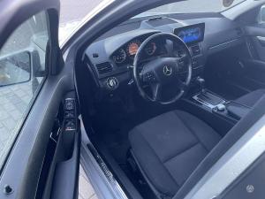 Pelēks Mercedes-Benz c-220 2010 Kauņa, ar dzinēja tilpumu 2.20 L un nobraukumu 290 tūkst. km par 4450 €, foto 7 vietnē AUTOMOTO.COM.LV