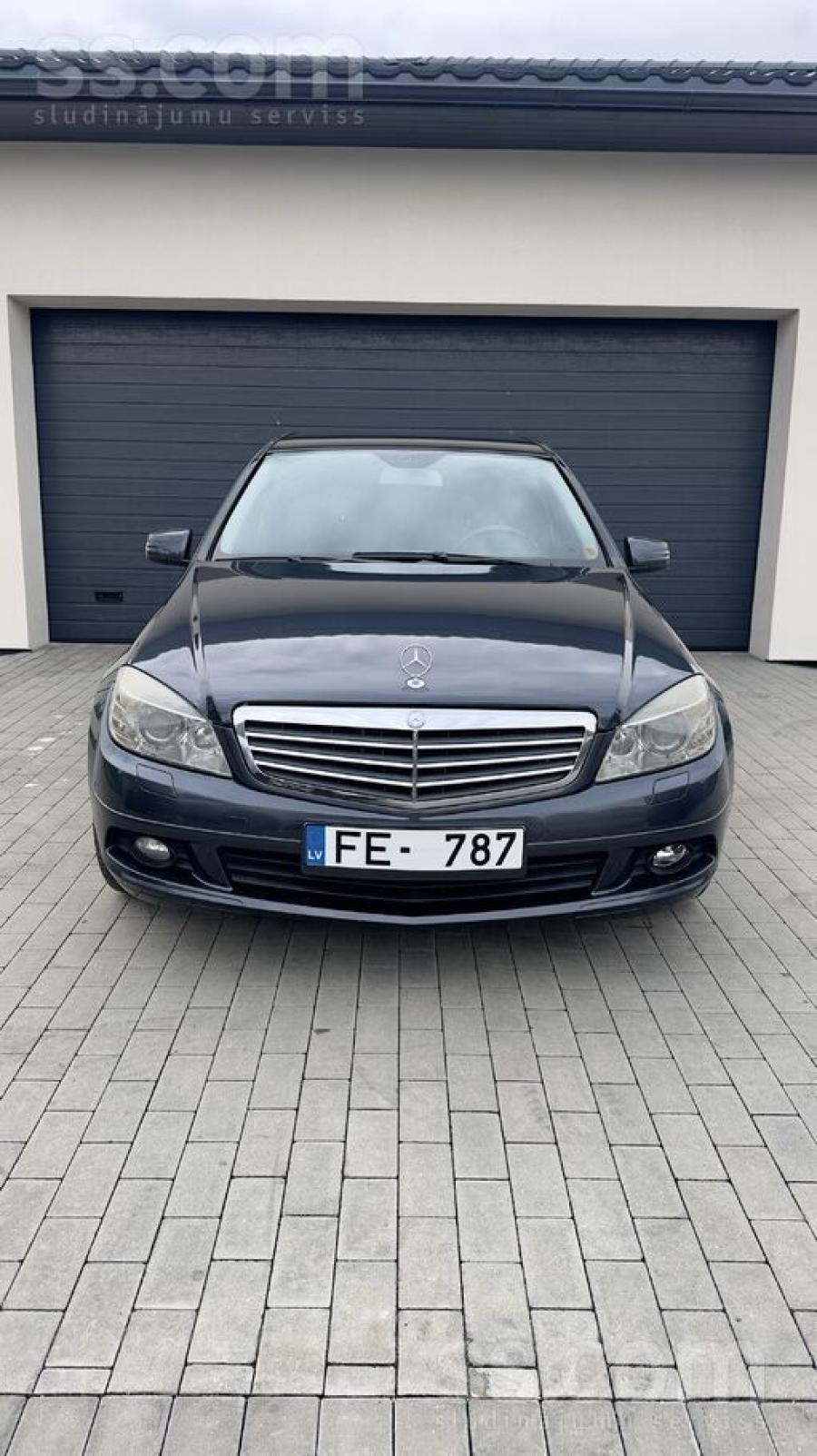 Pelēks Mercedes-Benz c-220 2010 Rīga, ar dzinēja tilpumu 2.10 L un nobraukumu 264 tūkst. km par 5600 €, foto 1 vietnē AUTOMOTO.COM.LV