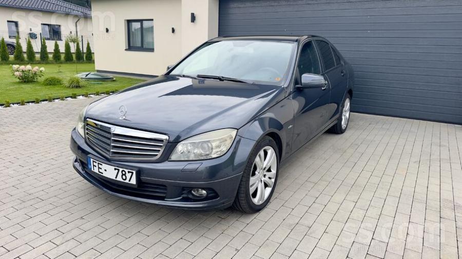Pelēks Mercedes-Benz c-220 2010 Rīga, ar dzinēja tilpumu 2.10 L un nobraukumu 264 tūkst. km par 5600 €, foto 3 vietnē AUTOMOTO.COM.LV