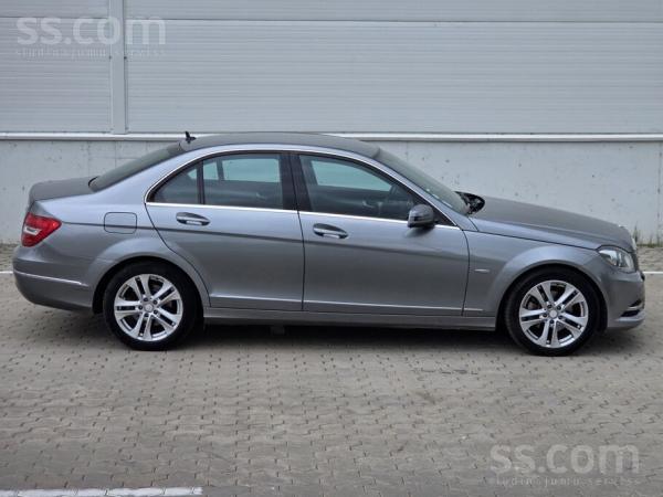 Pelēks Mercedes-Benz c-220 2011 Rīga, ar dzinēja tilpumu 2.20 L un nobraukumu 226 tūkst. km par 6990 €, foto 9 vietnē AUTOMOTO.COM.LV