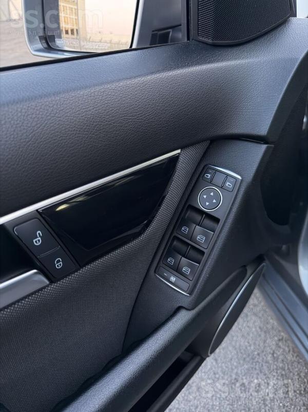 Pelēks Mercedes-Benz c-220 2011 Rīga, ar dzinēja tilpumu 2.20 L un nobraukumu 220 tūkst. km par 7100 €, foto 9 vietnē AUTOMOTO.COM.LV