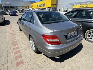 Grey Mercedes-Benz c-220 2012 in Kaunas, with an engine capacity of 2.14 L and mileage of 260 thousand km for 4900 €, photo 3 on AUTOMOTO.COM.LV