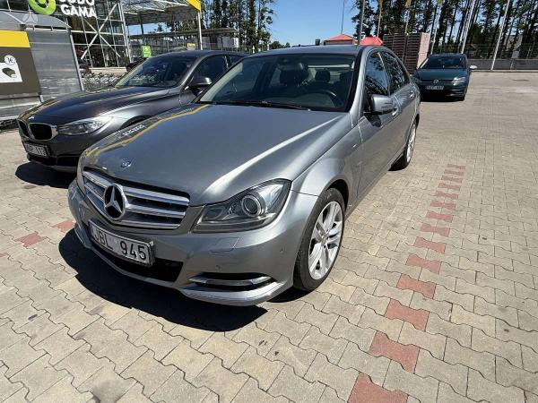 Pelēks Mercedes-Benz c-220 2012 Kauņa, ar dzinēja tilpumu 2.14 L un nobraukumu 260 tūkst. km par 4900 €, foto 4 vietnē AUTOMOTO.COM.LV