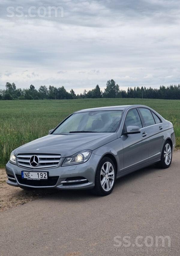 Pelēks Mercedes-Benz c-220 2012 Jēkabpils, ar dzinēja tilpumu 2.20 L un nobraukumu 244 tūkst. km par 9200 €, foto 2 vietnē AUTOMOTO.COM.LV