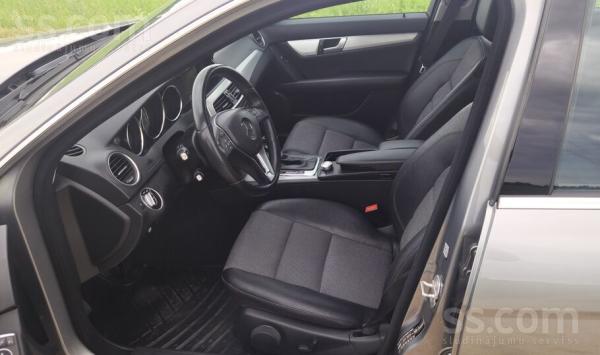 Pelēks Mercedes-Benz c-220 2012 Jēkabpils, ar dzinēja tilpumu 2.20 L un nobraukumu 244 tūkst. km par 9200 €, foto 4 vietnē AUTOMOTO.COM.LV