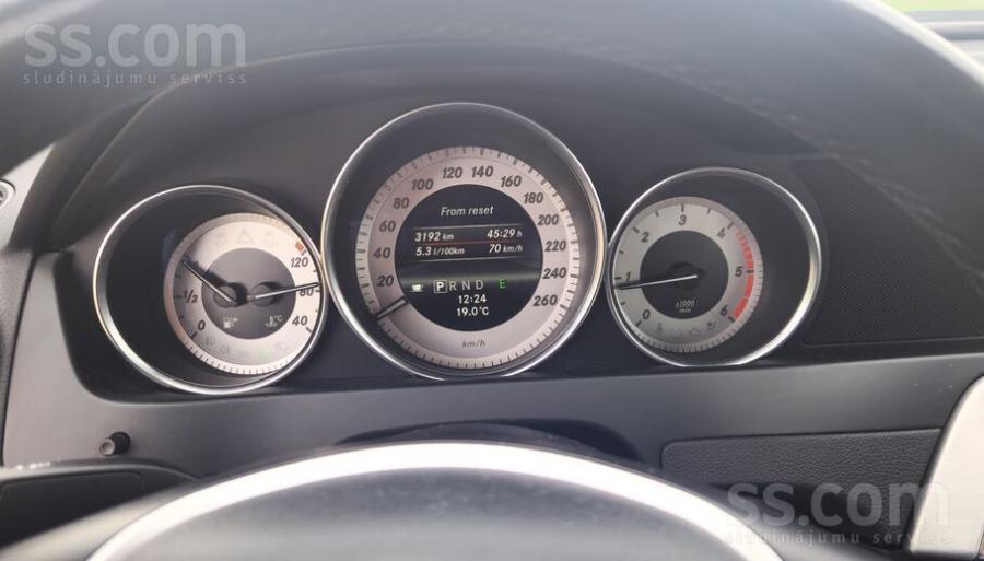 Pelēks Mercedes-Benz c-220 2012 Jēkabpils, ar dzinēja tilpumu 2.20 L un nobraukumu 244 tūkst. km par 9200 €, foto 6 vietnē AUTOMOTO.COM.LV