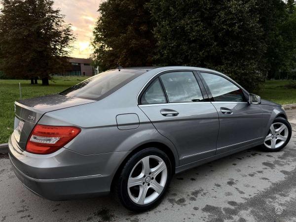Mercedes-Benz c-220 2012 Kauņa vietnē Pelēks Mercedes-Benz c-220 2012 Kauņa, ar dzinēja tilpumu 2.14 L un nobraukumu 334 tūkst. km par 6900 €, foto 5 vietnē AUTOMOTO.COM.LV