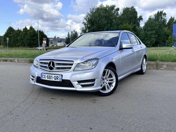 Grey Mercedes-Benz c-220 2013 in Panevezys, with an engine capacity of 2.14 L and mileage of 380 thousand km for 6990 €, photo 3 on AUTOMOTO.COM.LV