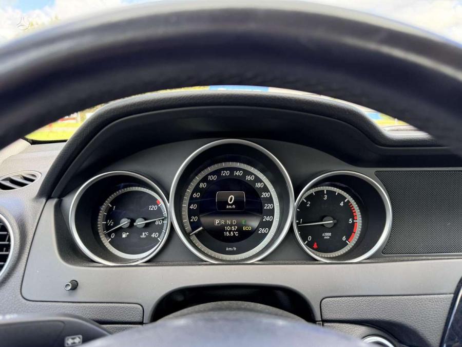 Grey Mercedes-Benz c-220 2013 in Panevezys, with an engine capacity of 2.14 L and mileage of 380 thousand km for 6990 €, photo 15 on AUTOMOTO.COM.LV