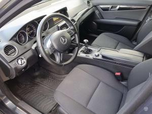 Pelēks Mercedes-Benz c-220 2013 Kauņa, ar dzinēja tilpumu 0.00 L un nobraukumu 263 tūkst. km par 5900 €, foto 8 vietnē AUTOMOTO.COM.LV
