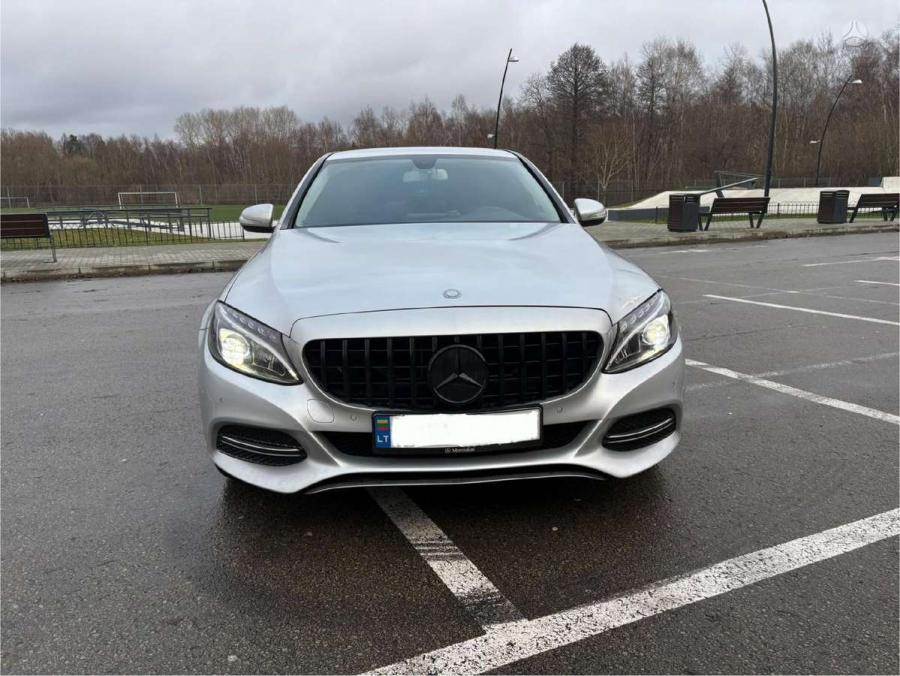 Pelēks Mercedes-Benz c-220 2014 Klaipėda, ar dzinēja tilpumu 2.14 L un nobraukumu 225 tūkst. km par 12000 €, foto 3 vietnē AUTOMOTO.COM.LV