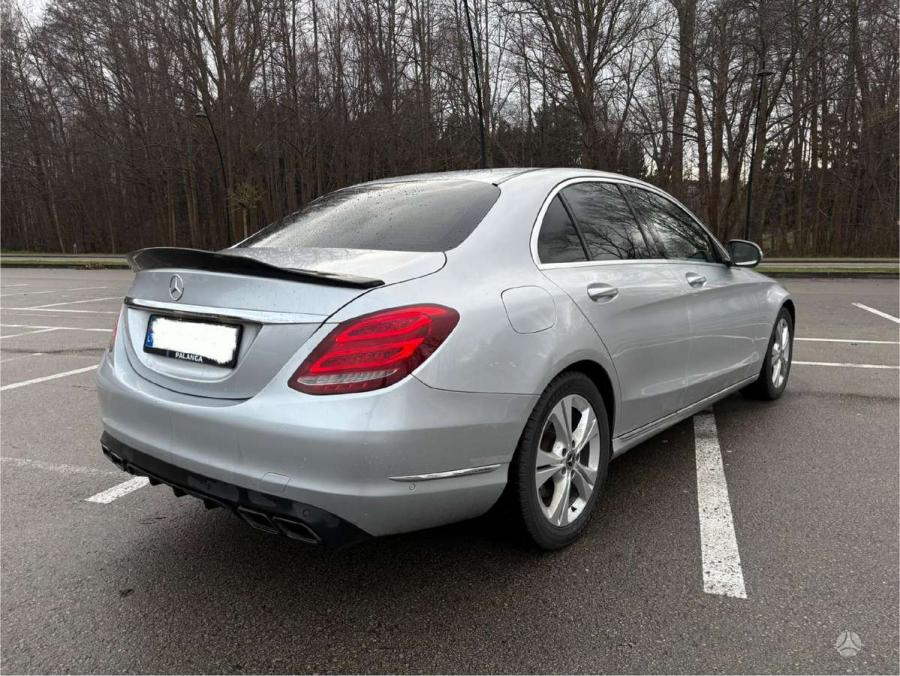 Pelēks Mercedes-Benz c-220 2014 Klaipėda, ar dzinēja tilpumu 2.14 L un nobraukumu 225 tūkst. km par 12000 €, foto 6 vietnē AUTOMOTO.COM.LV