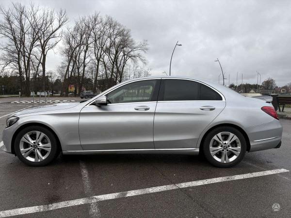 Grey Mercedes-Benz c-220 2014 in Klaipeda, with an engine capacity of 2.14 L and mileage of 225 thousand km for 12000 €, photo 7 on AUTOMOTO.COM.LV