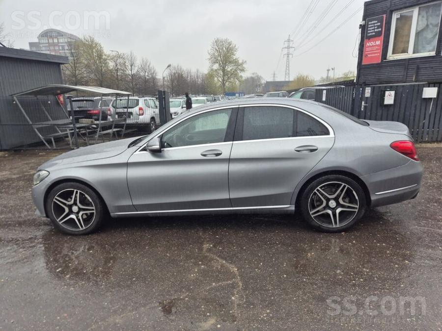 Pelēks Mercedes-Benz c-220 2014 Rīga, ar dzinēja tilpumu 2.20 L un nobraukumu 278 tūkst. km par 13990 €, foto 10 vietnē AUTOMOTO.COM.LV
