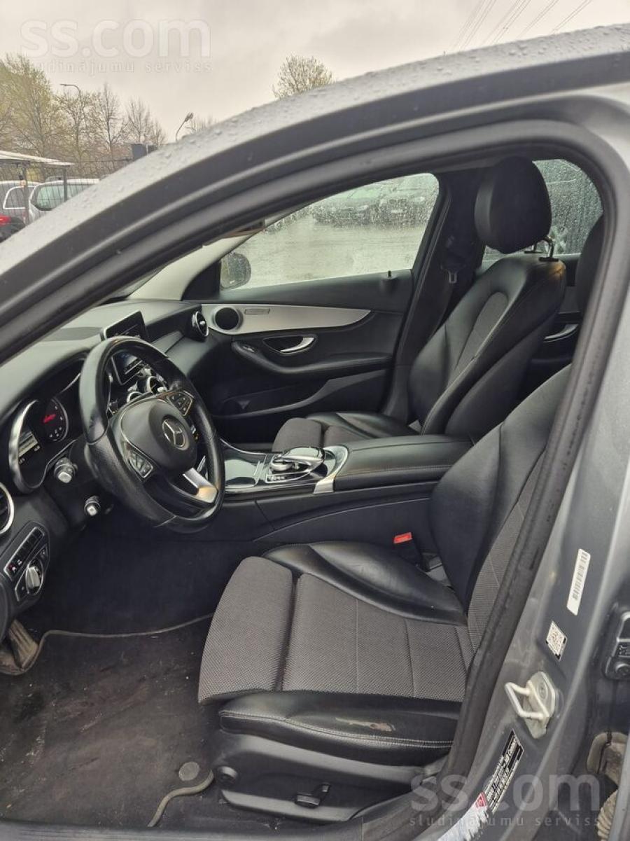 Pelēks Mercedes-Benz c-220 2014 Rīga, ar dzinēja tilpumu 2.20 L un nobraukumu 278 tūkst. km par 13990 €, foto 14 vietnē AUTOMOTO.COM.LV