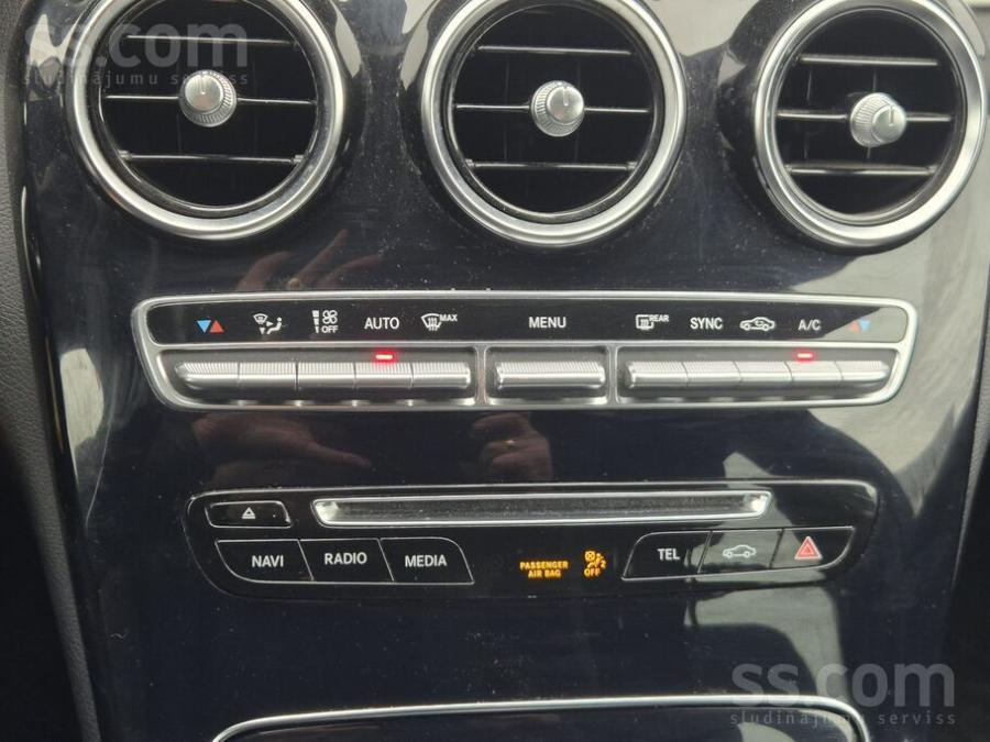 Pelēks Mercedes-Benz c-220 2014 Rīga, ar dzinēja tilpumu 2.20 L un nobraukumu 278 tūkst. km par 13990 €, foto 17 vietnē AUTOMOTO.COM.LV