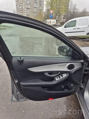 Pelēks Mercedes-Benz c-220 2014 Rīga, ar dzinēja tilpumu 2.20 L un nobraukumu 278 tūkst. km par 13990 €, foto 19 vietnē AUTOMOTO.COM.LV
