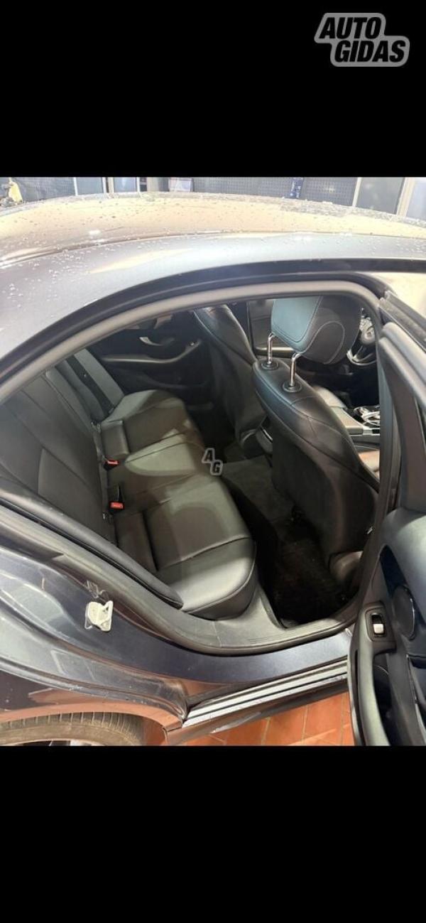 Pelēks Mercedes-Benz c-220 2014 Panevēža, ar dzinēja tilpumu 2.10 L un nobraukumu 194 tūkst. km par 13500 €, foto 6 vietnē AUTOMOTO.COM.LV
