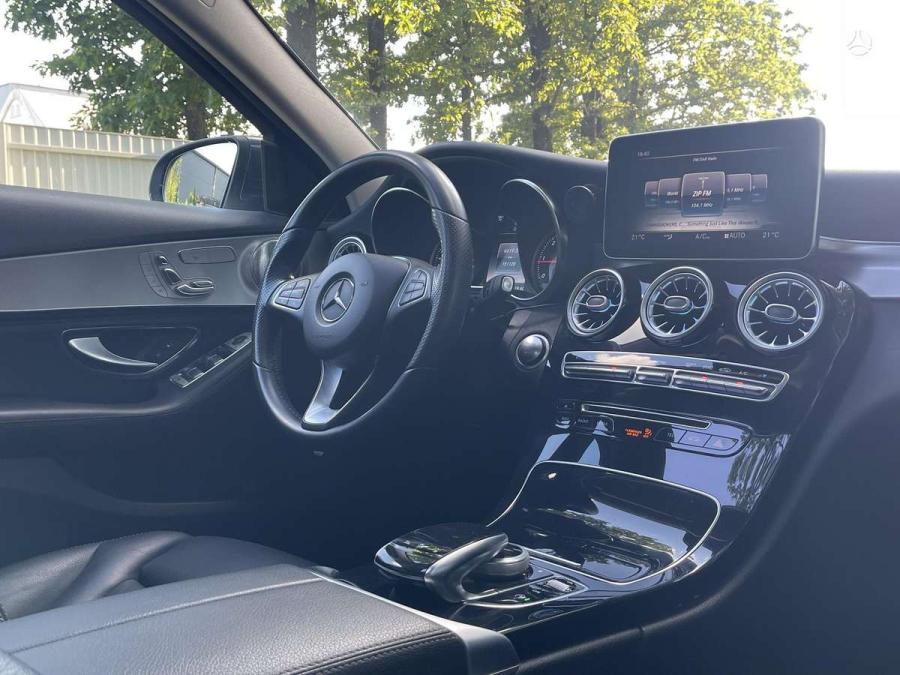 Pelēks Mercedes-Benz c-220 2014 Kauņa, ar dzinēja tilpumu 2.14 L un nobraukumu 151 tūkst. km par 12850 €, foto 21 vietnē AUTOMOTO.COM.LV