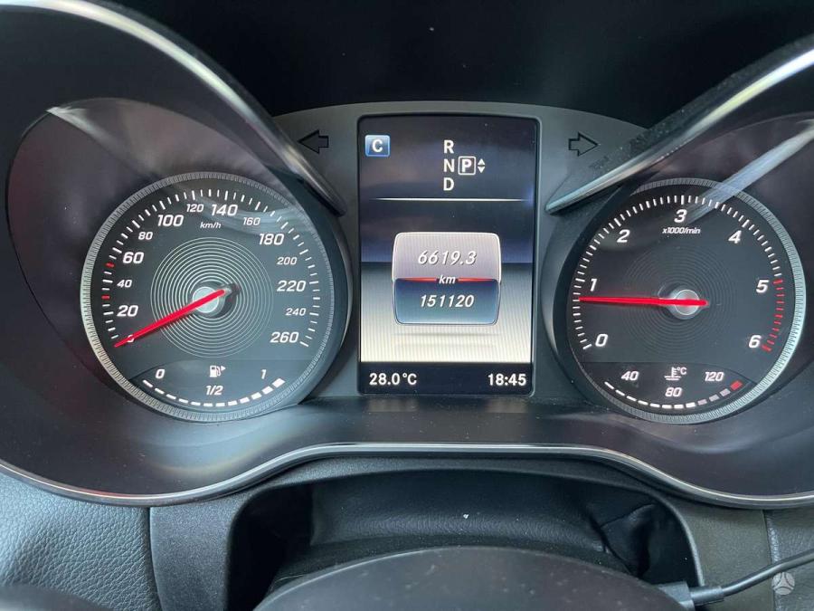Pelēks Mercedes-Benz c-220 2014 Kauņa, ar dzinēja tilpumu 2.14 L un nobraukumu 151 tūkst. km par 12850 €, foto 28 vietnē AUTOMOTO.COM.LV