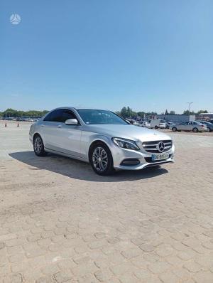 Grey Mercedes-Benz c-220 2014 in Taurage, with an engine capacity of 2.14 L and mileage of 236 thousand km for 12200 €, photo 4 on AUTOMOTO.COM.LV