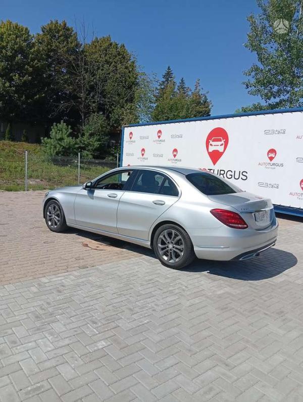 Pelēks Mercedes-Benz c-220 2014 Tauragė, ar dzinēja tilpumu 2.14 L un nobraukumu 236 tūkst. km par 12200 €, foto 8 vietnē AUTOMOTO.COM.LV