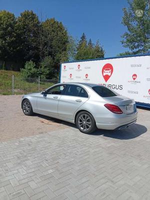Grey Mercedes-Benz c-220 2014 in Taurage, with an engine capacity of 2.14 L and mileage of 236 thousand km for 12200 €, photo 9 on AUTOMOTO.COM.LV
