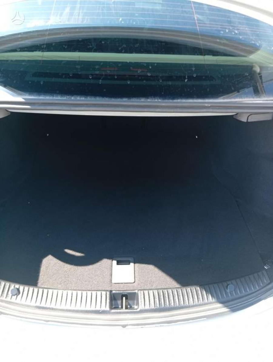 Grey Mercedes-Benz c-220 2014 in Taurage, with an engine capacity of 2.14 L and mileage of 236 thousand km for 12200 €, photo 10 on AUTOMOTO.COM.LV