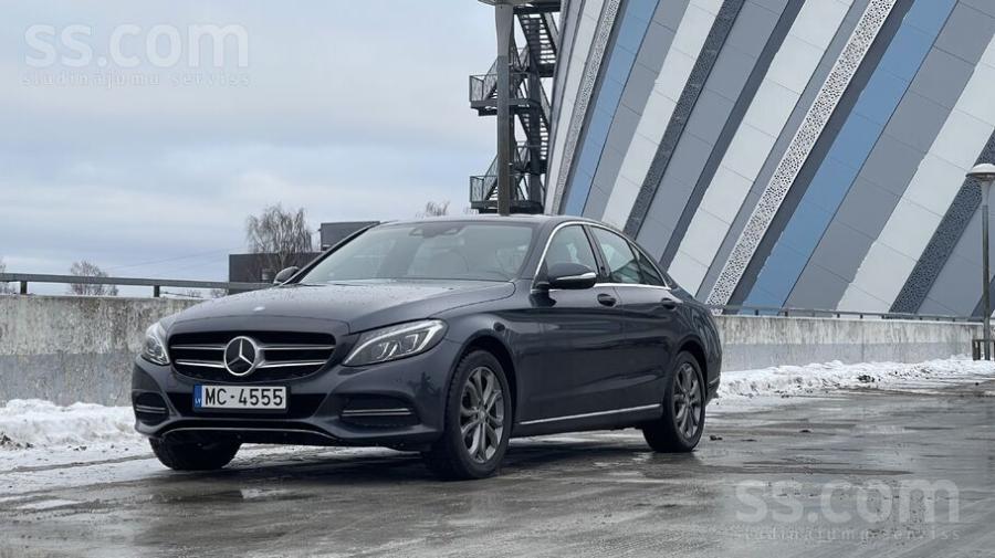 Серый Мерседес Ц 220 2014 в Рига, объемом двигателя 2.20 л и пробегом 351 тыс. км за 13000 €, фото 1 на AUTOMOTO.COM.LV