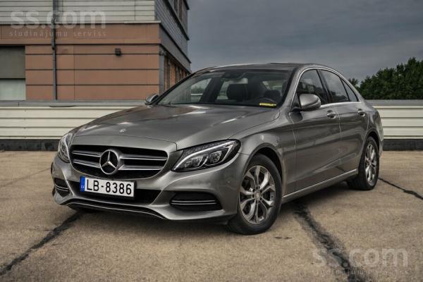 Pelēks Mercedes-Benz c-220 2014 Rīga, ar dzinēja tilpumu 2.20 L un nobraukumu 200 tūkst. km par 12550 €, foto 1 vietnē AUTOMOTO.COM.LV