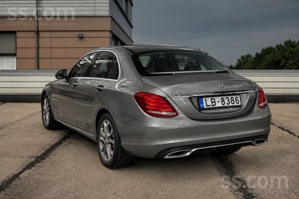 Pelēks Mercedes-Benz c-220 2014 Rīga, ar dzinēja tilpumu 2.20 L un nobraukumu 200 tūkst. km par 12550 €, foto 3 vietnē AUTOMOTO.COM.LV