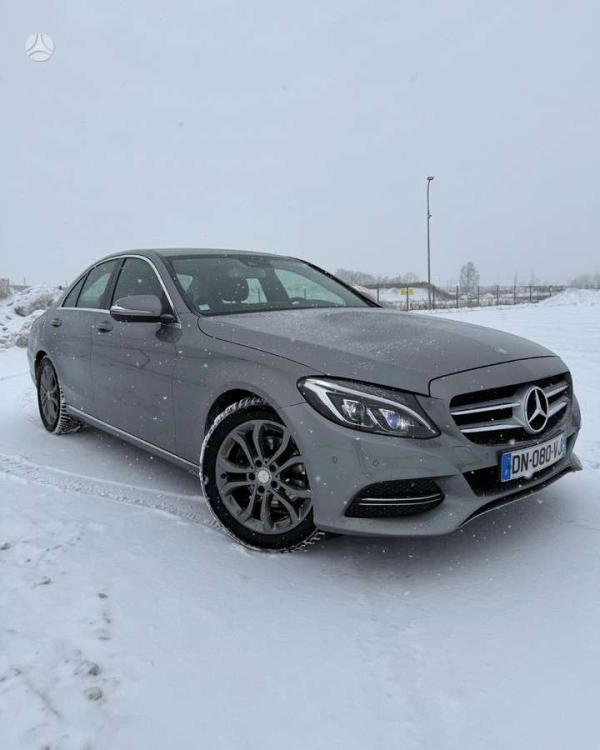 Pelēks Mercedes-Benz c-220 2015 Tauragė, ar dzinēja tilpumu 2.20 L un nobraukumu 213 tūkst. km par 12700 €, foto 1 vietnē AUTOMOTO.COM.LV