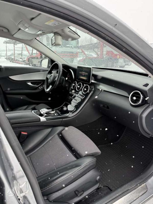 Pelēks Mercedes-Benz c-220 2015 Tauragė, ar dzinēja tilpumu 2.20 L un nobraukumu 213 tūkst. km par 12700 €, foto 8 vietnē AUTOMOTO.COM.LV
