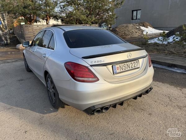 Pelēks Mercedes-Benz c-220 2015 Viļņa, ar dzinēja tilpumu 2.10 L un nobraukumu 202 tūkst. km par 13200 €, foto 5 vietnē AUTOMOTO.COM.LV