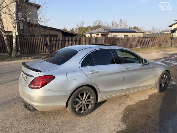 Pelēks Mercedes-Benz c-220 2015 Viļņa, ar dzinēja tilpumu 2.10 L un nobraukumu 202 tūkst. km par 13200 €, foto 6 vietnē AUTOMOTO.COM.LV