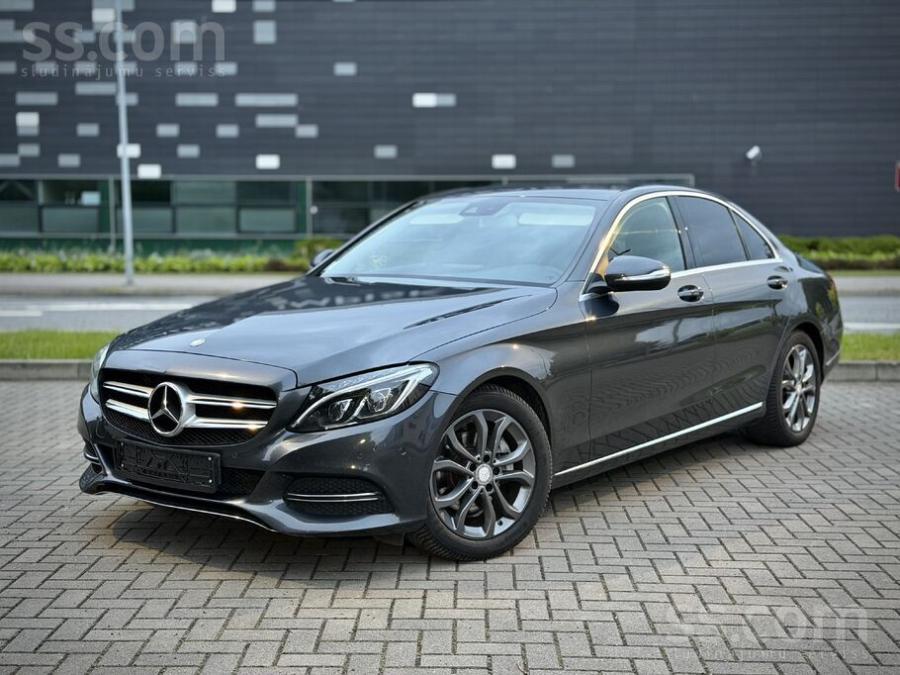 Pelēks Mercedes-Benz c-220 2015 Jelgava, ar dzinēja tilpumu 2.20 L un nobraukumu 236 tūkst. km par 14300 €, foto 4 vietnē AUTOMOTO.COM.LV