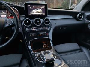 Pelēks Mercedes-Benz c-220 2015 Jelgava, ar dzinēja tilpumu 2.20 L un nobraukumu 236 tūkst. km par 14300 €, foto 20 vietnē AUTOMOTO.COM.LV