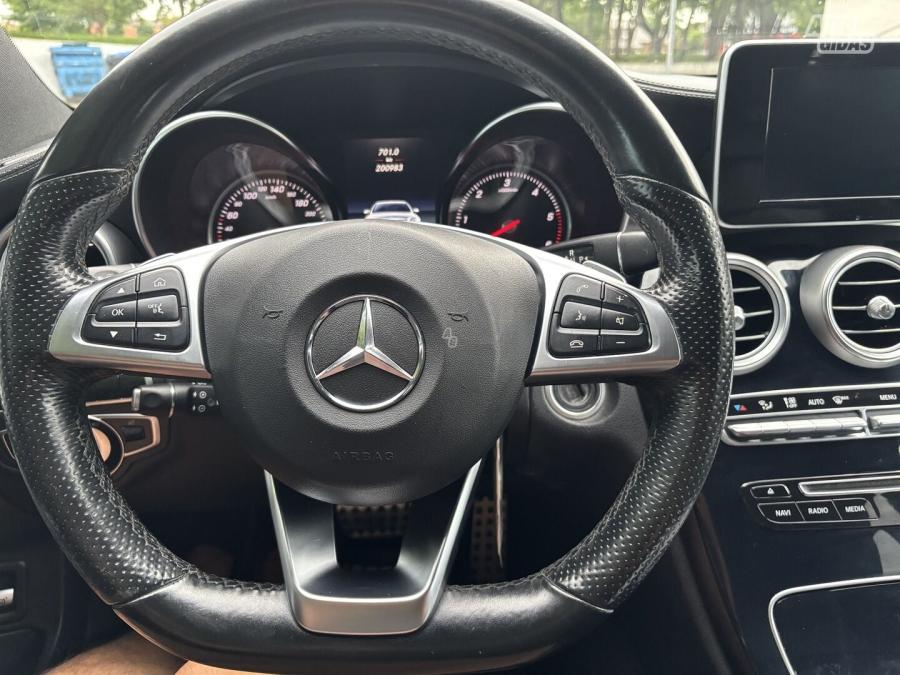 Pelēks Mercedes-Benz c-220 2015 Jurbarkas, ar dzinēja tilpumu 2.10 L un nobraukumu 201 tūkst. km par 13500 €, foto 32 vietnē AUTOMOTO.COM.LV