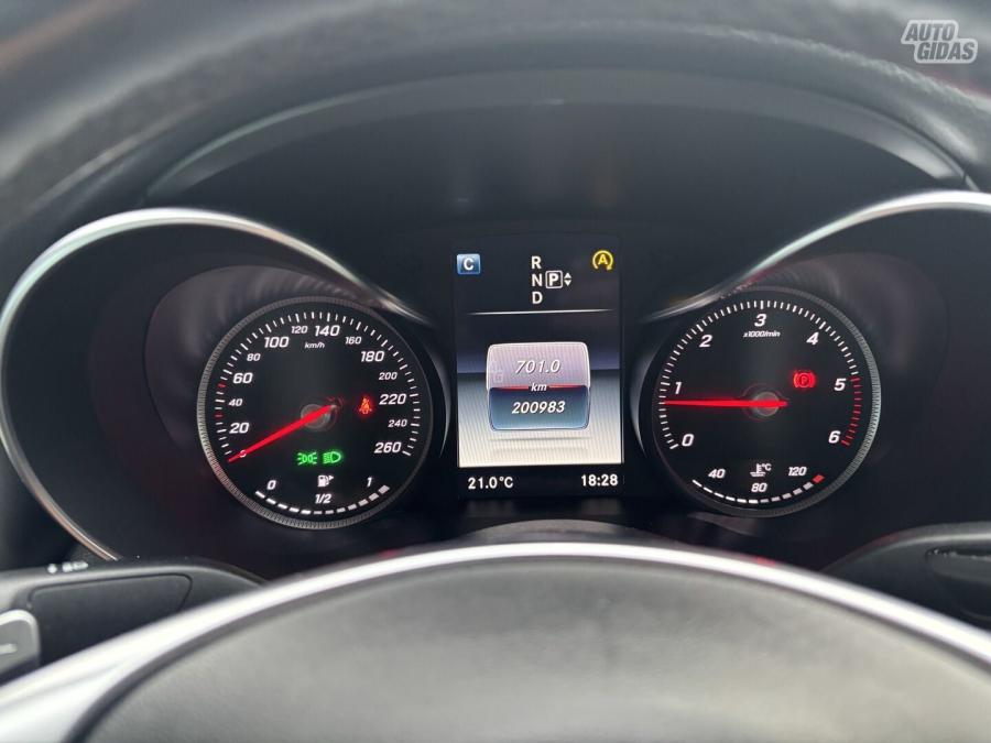 Pelēks Mercedes-Benz c-220 2015 Jurbarkas, ar dzinēja tilpumu 2.10 L un nobraukumu 201 tūkst. km par 13500 €, foto 36 vietnē AUTOMOTO.COM.LV