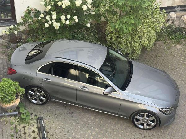 Grey Mercedes-Benz c-220 2015 in Vilnius, with an engine capacity of 2.14 L and mileage of 283 thousand km for 12700 €, photo 2 on AUTOMOTO.COM.LV