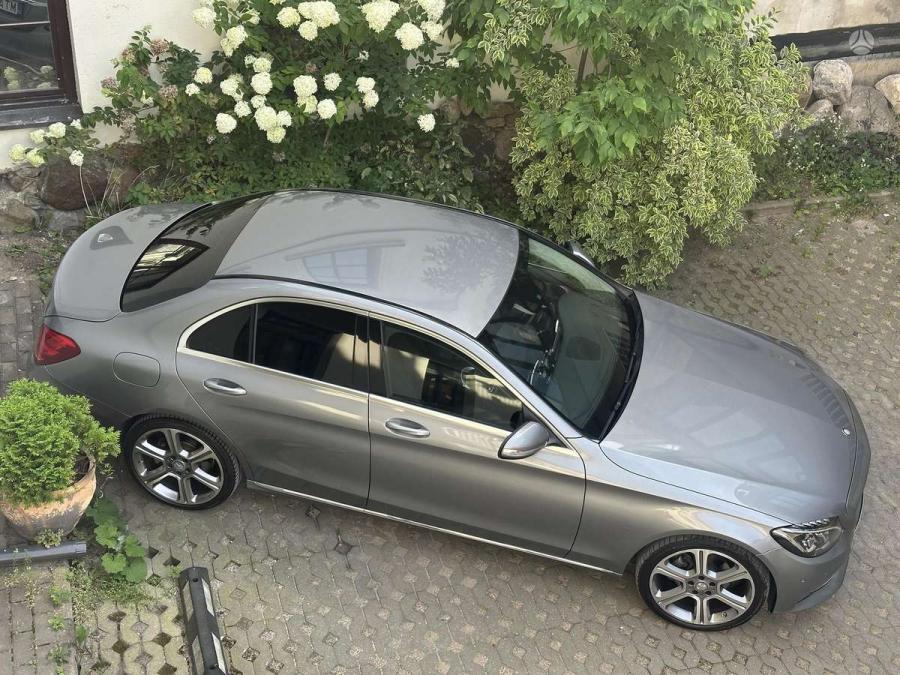Grey Mercedes-Benz c-220 2015 in Vilnius, with an engine capacity of 2.14 L and mileage of 283 thousand km for 12700 €, photo 3 on AUTOMOTO.COM.LV