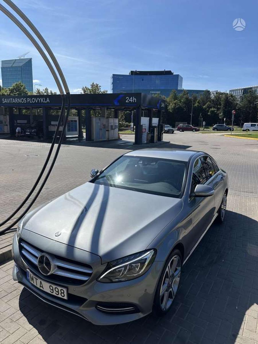 Grey Mercedes-Benz c-220 2015 in Vilnius, with an engine capacity of 2.14 L and mileage of 283 thousand km for 12700 €, photo 24 on AUTOMOTO.COM.LV