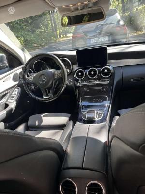 Grey Mercedes-Benz c-220 2015 in Vilnius, with an engine capacity of 2.14 L and mileage of 283 thousand km for 12700 €, photo 35 on AUTOMOTO.COM.LV
