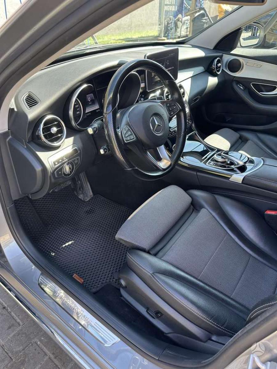 Grey Mercedes-Benz c-220 2015 in Vilnius, with an engine capacity of 2.14 L and mileage of 283 thousand km for 12700 €, photo 37 on AUTOMOTO.COM.LV