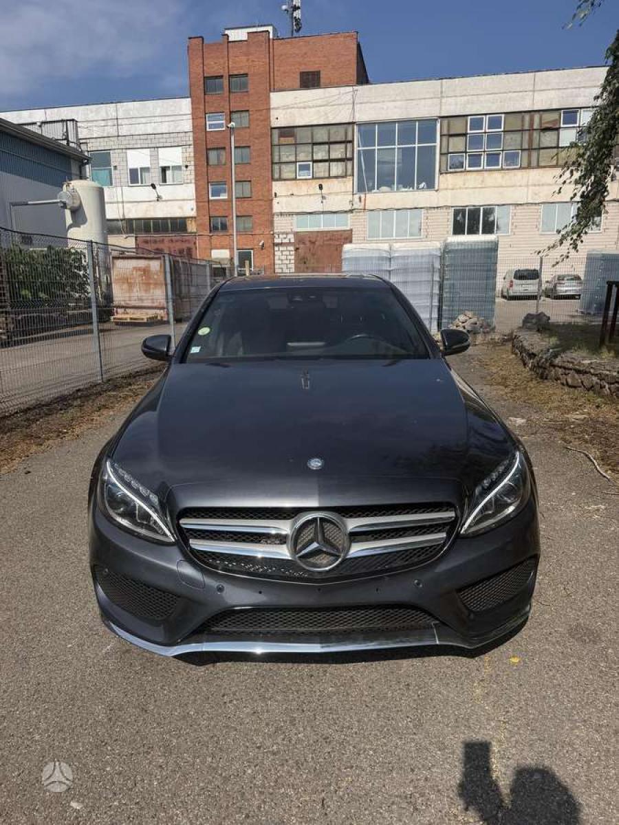 Grey Mercedes-Benz c-220 2015 in Kaunas, with an engine capacity of 2.14 L and mileage of 270 thousand km for 8500 €, photo 5 on AUTOMOTO.COM.LV