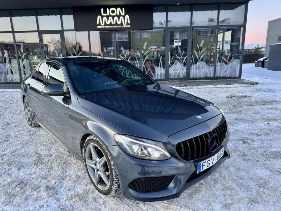 Grey Mercedes-Benz c-220 2016 in Kaunas, with an engine capacity of 2.14 L and mileage of 370 thousand km for 14500 €, photo 2 on AUTOMOTO.COM.LV