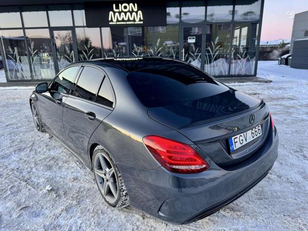 Grey Mercedes-Benz c-220 2016 in Kaunas, with an engine capacity of 2.14 L and mileage of 370 thousand km for 14500 €, photo 3 on AUTOMOTO.COM.LV