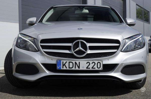 Pelēks Mercedes-Benz c-220 2016 Viļņa, ar dzinēja tilpumu 2.14 L un nobraukumu 203 tūkst. km par 15499 €, foto 3 vietnē AUTOMOTO.COM.LV