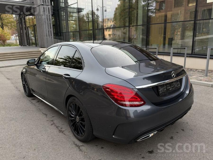 Grey Mercedes-Benz c-220 2016 in Riga, with an engine capacity of 2.20 L and mileage of 255 thousand km for 12500 €, photo 4 on AUTOMOTO.COM.LV
