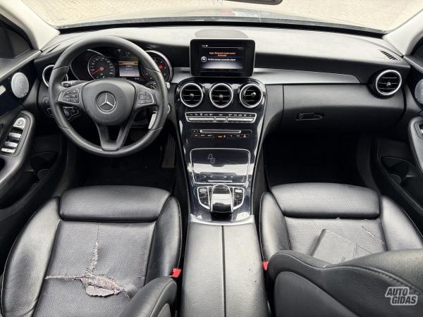 Pelēks Mercedes-Benz c-220 2017 Viļņa, ar dzinēja tilpumu 2.10 L un nobraukumu 356 tūkst. km par 9999 €, foto 5 vietnē AUTOMOTO.COM.LV